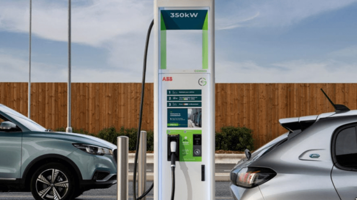 Ofgem announce huge electric vehicle charging program